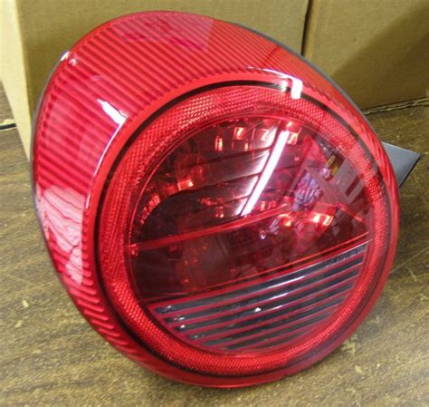 Thunderbird Oem Style Tail Light Assembly 2002 2005