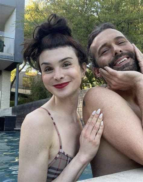Dylan Mulvaney Claims She Has Yet To Be Kissed As A Girl After