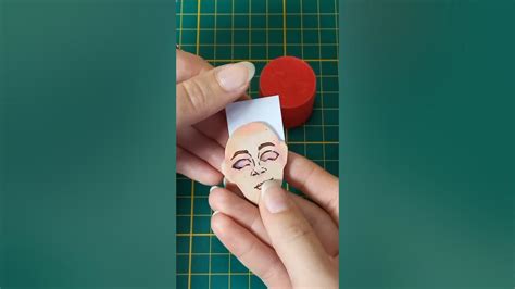 Делаем бумажную куклу😁 бумажная кукла своимируками Youtube