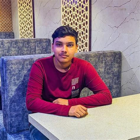 Anshu Kushwaha Medium