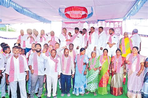 పార్టీలకతీతంగా అభివృద్ధి ఎమ్మెల్యే మహిపాల్‌రెడ్డి Non Party