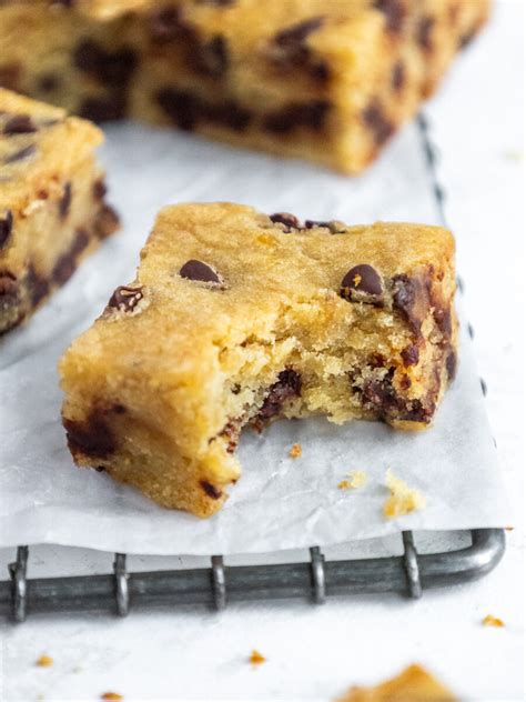 Chocolate Chip Banana Bars Delicious Easy Recipe