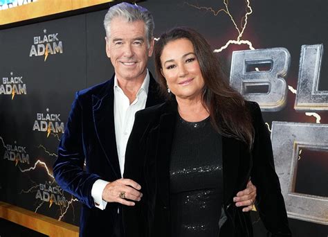 Pierce Brosnan And Keely Shay Smith Pack On The Pda