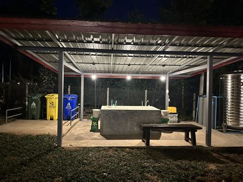 สปอร์ตไลท์โซล่าเซลล์พลังงานแสงอาทิตย์