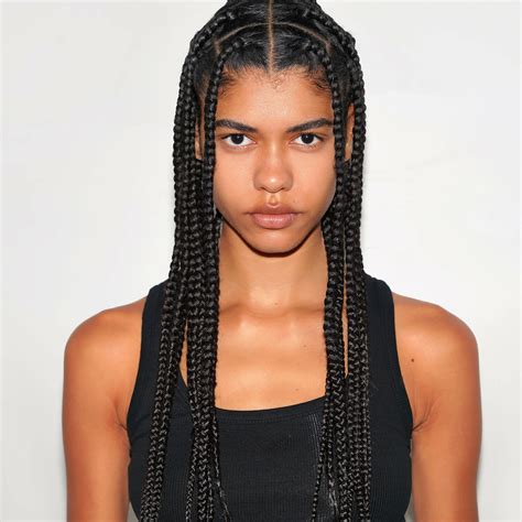 Established Models Larissa