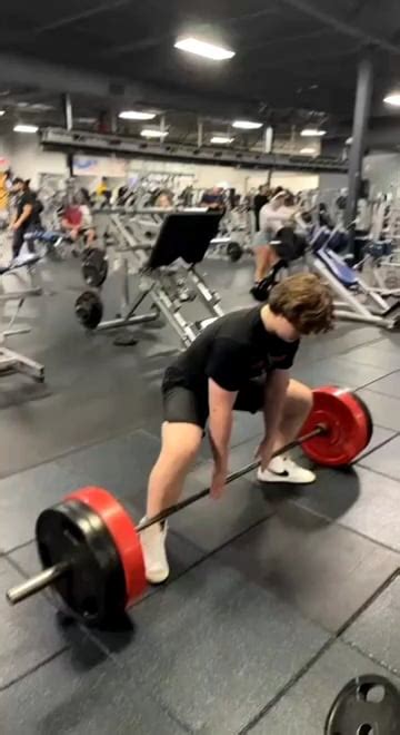 Sumo Dl Form Check R Lifting
