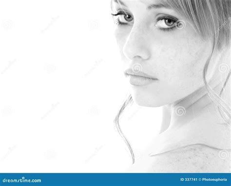 белизна черного портрета девушки предназначенная для подростков Стоковое Изображение