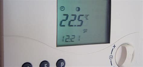 How To Remove Thermostat Cover To Replace Battery Easy Steps