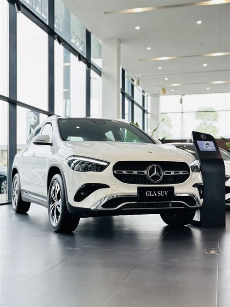 小奔驰suv轿跑新款文秘苑图库