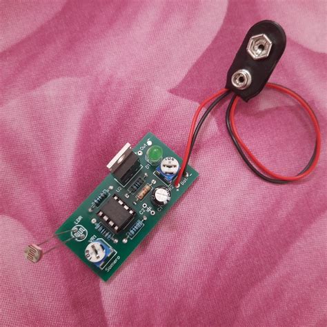 Jual Kit Diy Rangkaian Sensor Cahaya Alarm Berbunyi Deteksi Gelap Shopee Indonesia
