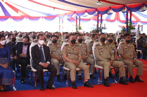 សម្តេចក្រឡាហោម ស ខេង បង្ហាញការព្រួយបារម្ភចំពោះបទល្មើសឆបោកតាមប្រព័ន្ធទូរគមនាគមន៍នៅកម្ពុជា