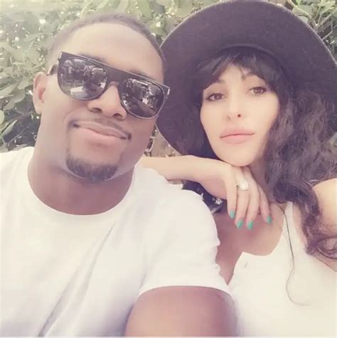 Lilit Avagyan Ring Close Up The Engagement Ring Bible