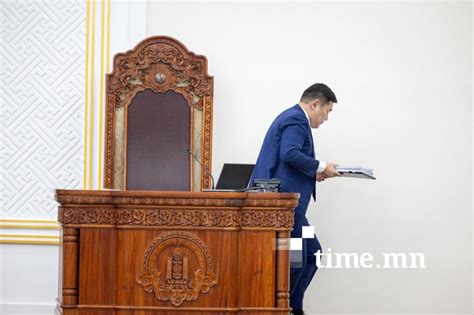 Ерөнхий сайдад УИХ ын гишүүд итгэл үзүүлэх үү