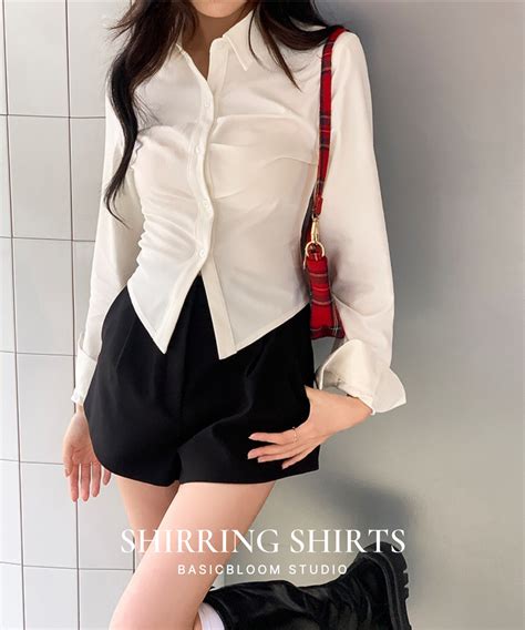 베이직블룸 데이트룩💘슬림핏 바스트 셔링 크롭 셔츠 블라우스 잘록허리 레이어드