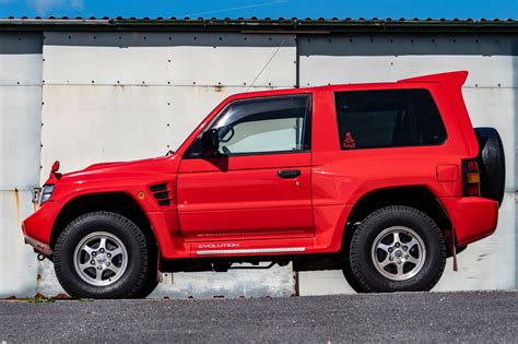 For Sale A Rare Mitsubishi Pajero Evolution King Of The Desert