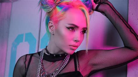 Marika Rossa Hard Techno Queen Aus Der Ukraine