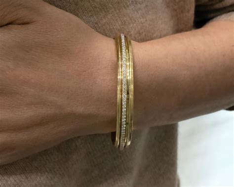 Piaget Possession Spinning Bangle With Diamonds And 18k Yellow Gold For