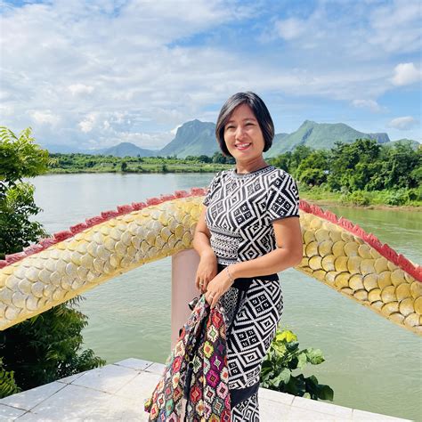 တော်ဝင်လင်းလက် ကျောက်စိမ်း နှင့် မိုးကုတ် ကျောက်မျက်ရတနာ Mandalay