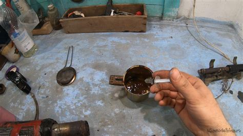 Липучка для мух на сосновой смоле