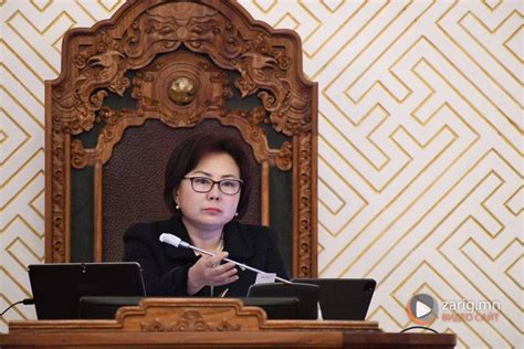 УИХ ын дэд дарга С Одонтуяа УИХ ын чуулганы нэгдсэн хуралдааныг даргалжээ