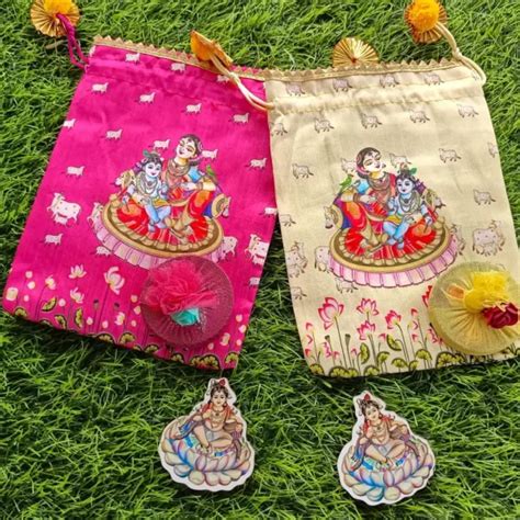 Thamboolam Set 25 Prashaa Return Ts