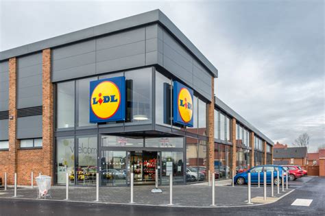Lidl zwiększa zamówienia na produkty non food