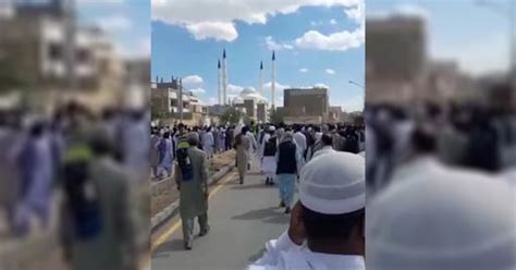 انتخاب عکس سال ۱۴۰۱ عکس خانواده مهسا امینی در بیمارستان