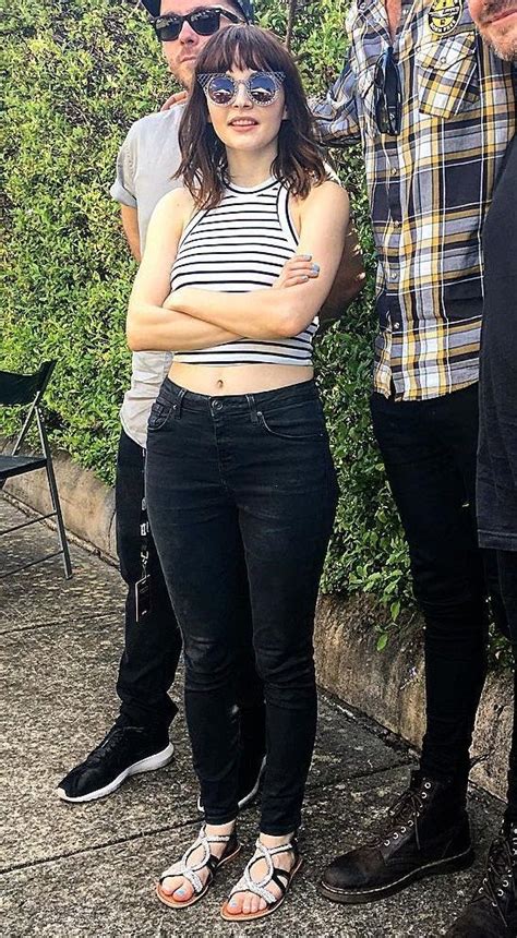 Hot Crop Top Scrolller