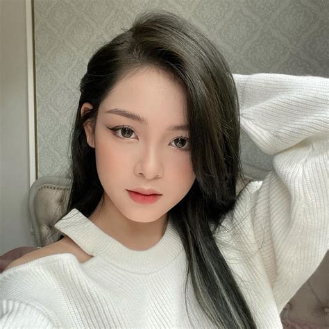 人気youtuber、【2ch】チェロの総収入がすごい！？その収益を年収・時給まで徹底分析！