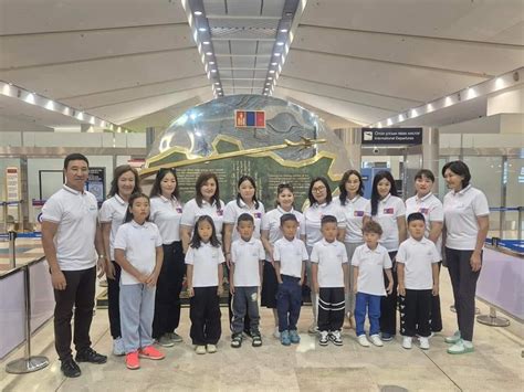 Өмнийн говийн Сэврэй сумын 20 дугаар цэцэрлэгийн хүүхэд багш нар