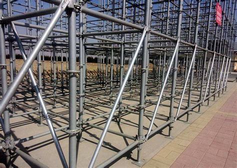 盘扣式脚手架应用案例 桥梁建筑林德建筑器材