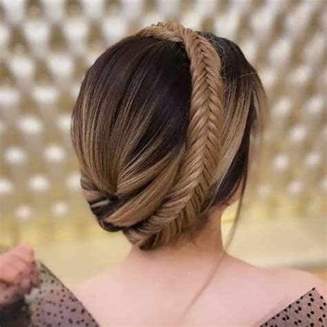 جدیدترین مدل موی خواهر عروس با این شینیون مثل ماه بدرخشید