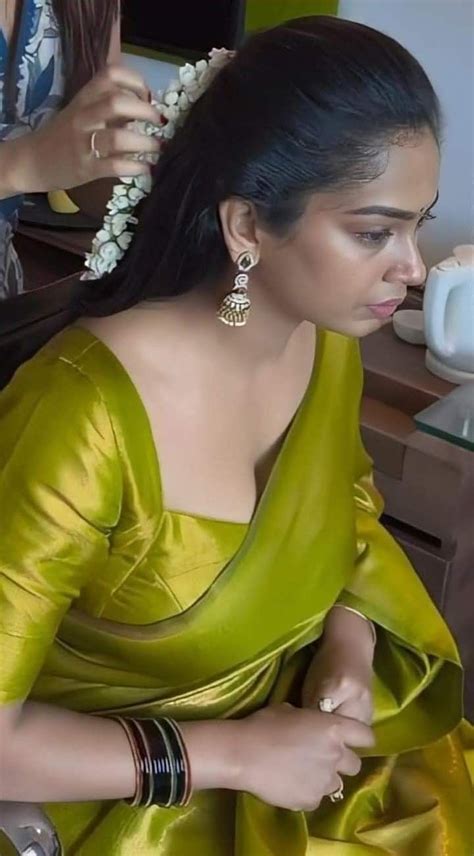 Pin By Rajesh On Beautiful Long Hair Beautiful Smile Women Beautiful