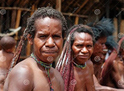 The Woman Of A Papuan Tribe Editorial Stock Image Image Of Dress