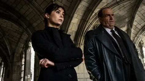 The Penguin Why Does Oz Tell Sofia His Mom Died