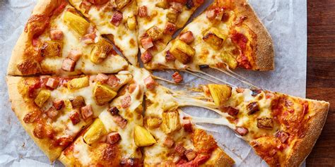 Best Hawaiian Pizza Recipe How To Make Hawaiian Pizza