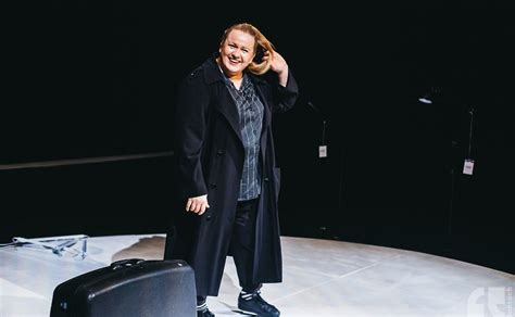 Київський театр на лівому березі очолила Олеся Жураківська Вечірній Київ