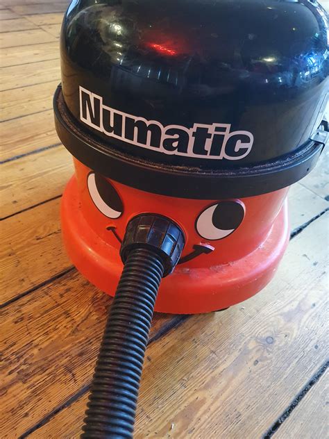We've had this hoover for years and I only just noticed it doesn't say ...