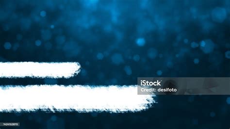 수평 희미한 반짝이는 다크 네이비 블루 컬러 반짝이는 질감 빈 빈 예술적 삼차원 효과 크리스마스 배경 두 개의 흰색 레이블 또는 줄무늬 또는 낮은 세 번째 템플릿 테두리