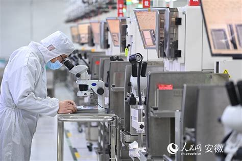 허페이 경제기술개발구 새해부터 밀려드는 주문에 바쁜 기업 현장 3