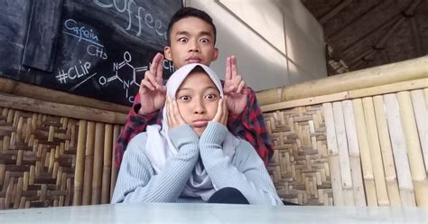 Bukan Cuma Kamu Ini 12 Tanda Cowok Dekati Cewek Lain ~ Madjongke