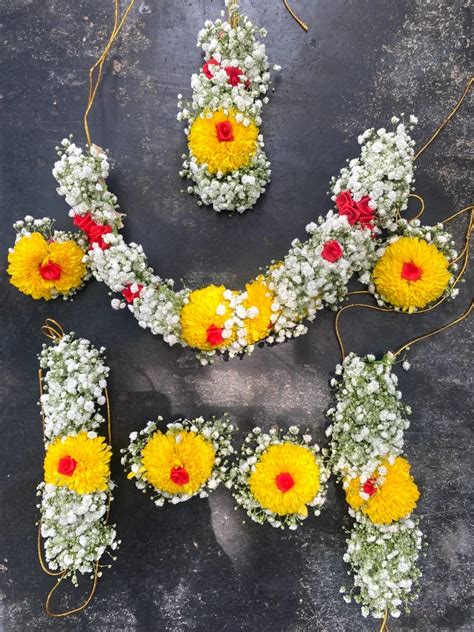 White Haldi Bridal Set With Gypsy And Red Dots At Rs 1699 Set In Bengaluru Id 2854194314848