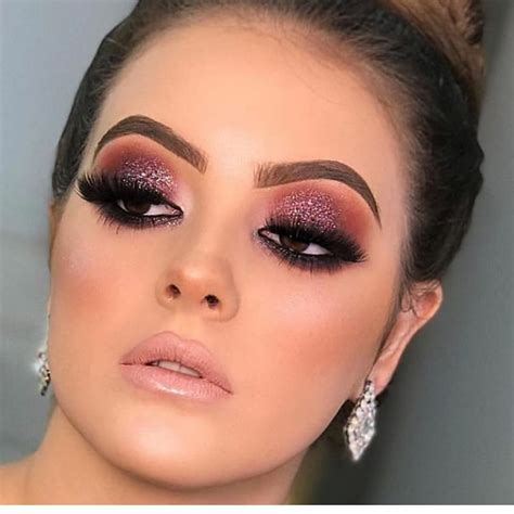 60 Fabulous Eye Makeup Ideas For You 2019 Eye Makeup Simple Makeup Amazing Wedding Makeup