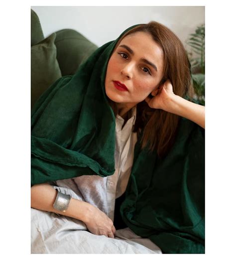 بیوگرافی رویا حسینی، بازیگر نقش میجان می جان در سریال کلبه ای در مه