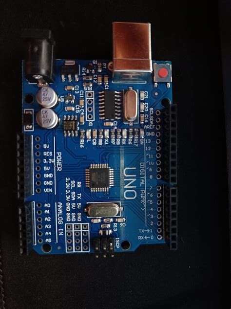 Arduino Uno Voltmeter That Keeps Readings In Ram No Datalogger Or