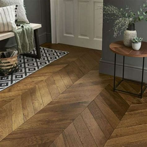 Паркет Французская елочка Дуб Smoked Natural лак от Hm Flooring фото цена описание отзывы