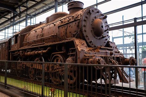 진열장에 있는 오래된 녹슨 기차 경기도 오래된 스타일 높은 해상도 배경 일러스트 및 사진 무료 다운로드 Pngtree