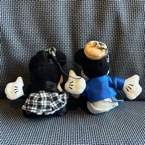 Authentic Tokyo Disney Mickey And Minnie Mouse Keyring Hobbies Toys Toys Games On Carousell