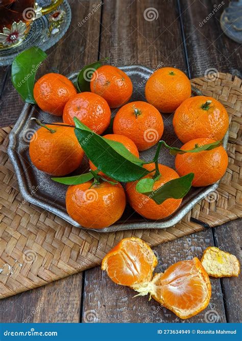Fresh Small Mandarin Orange Fruits With Leaves Stock Image Image Of