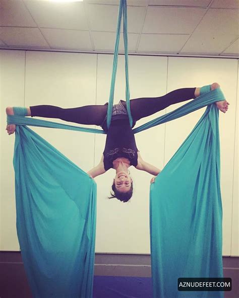 Lisandra Cortez Feet Aznudefeet